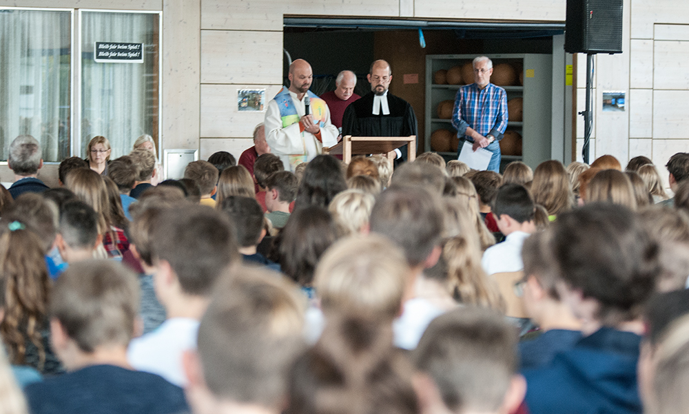 Maristen-Gymnasium Furth - „Im Netz und doch nicht vernetzt?“