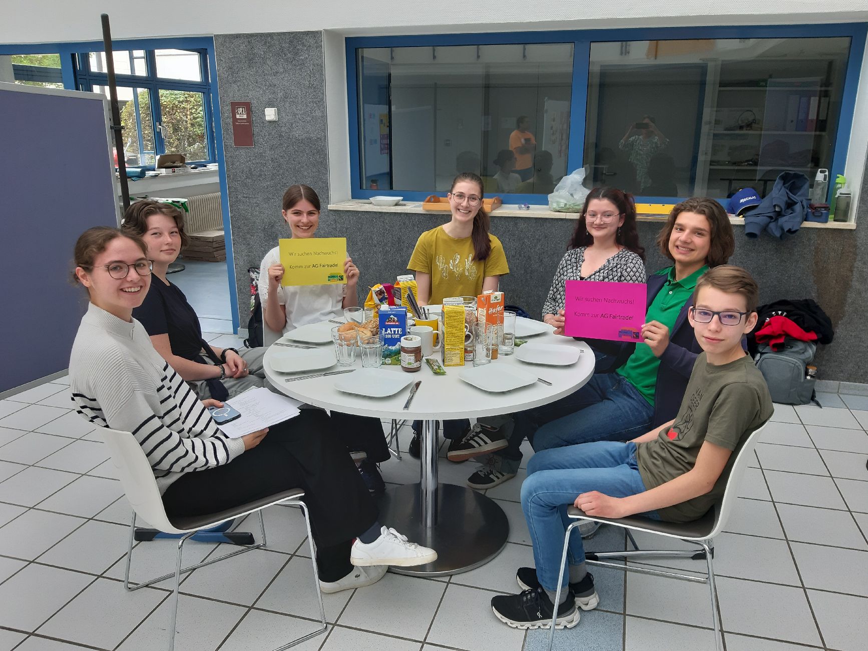 Maristen-Gymnasium Furth - Faires Frühstück der Fairtrade AG